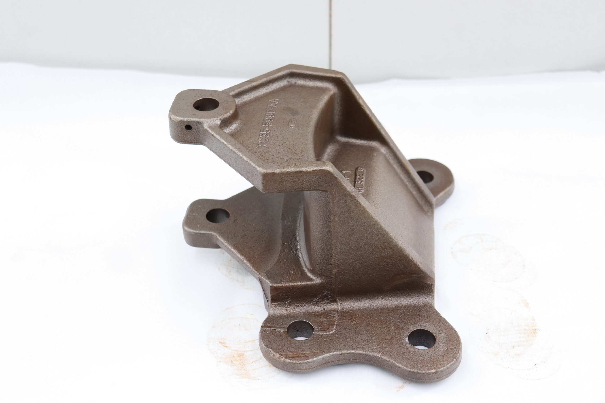 Used Genuine 00-03 Ford F650 F750 OEM Rear Leaf Spring Hanger Bracket ...